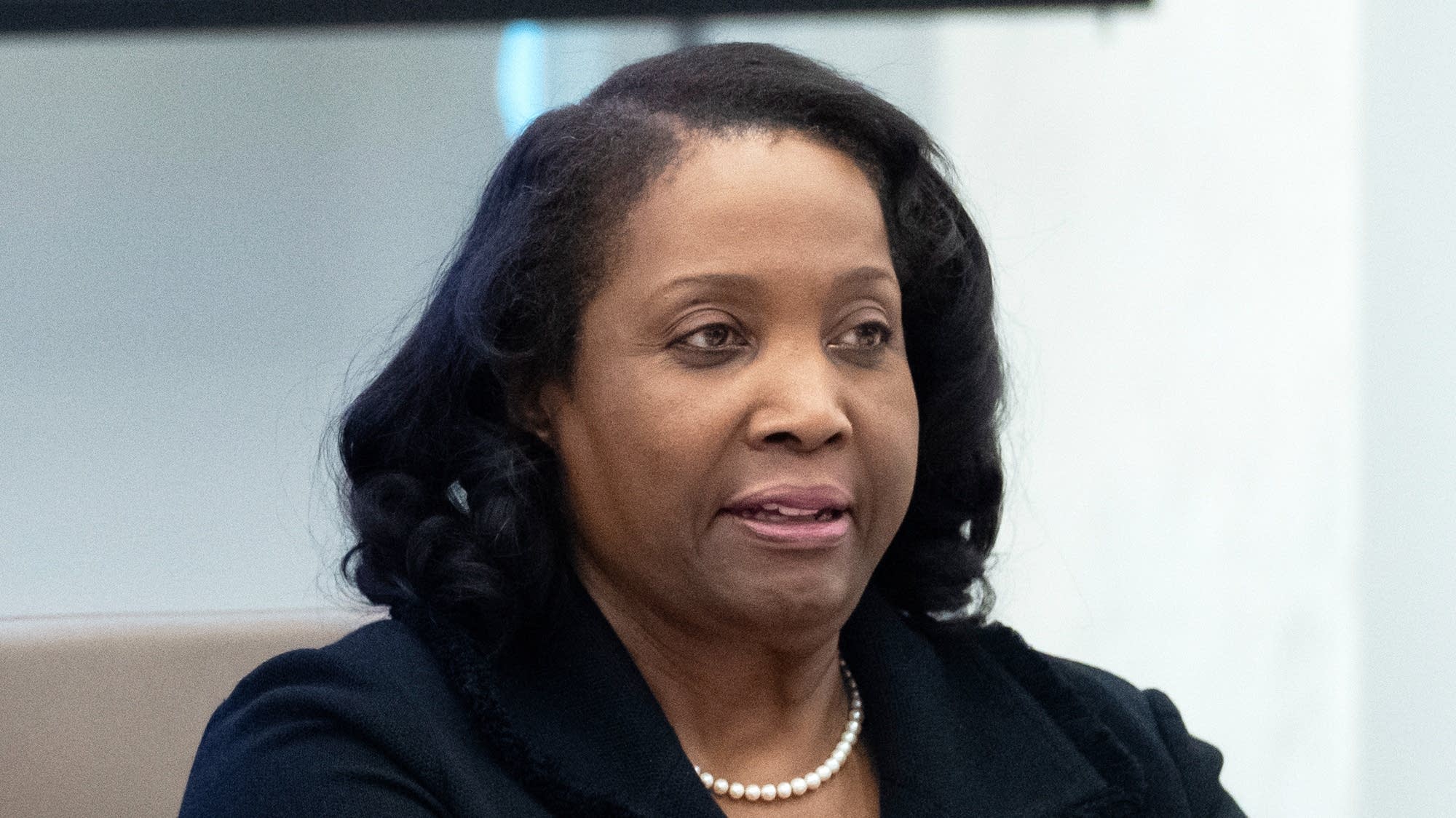 Lisa Cook can remain a Federal Reserve governor for now under Supreme ...