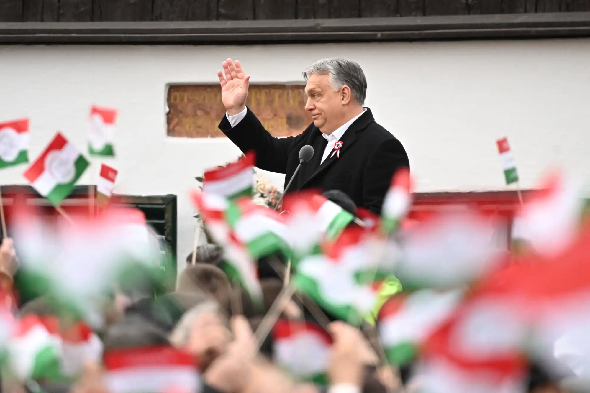 The global rise of right-wing populism (rerun)
