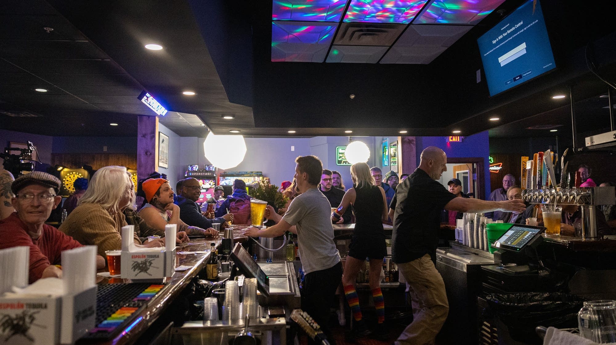 19 Bar reopens in Minneapolis nearly a year after major fire | MPR News