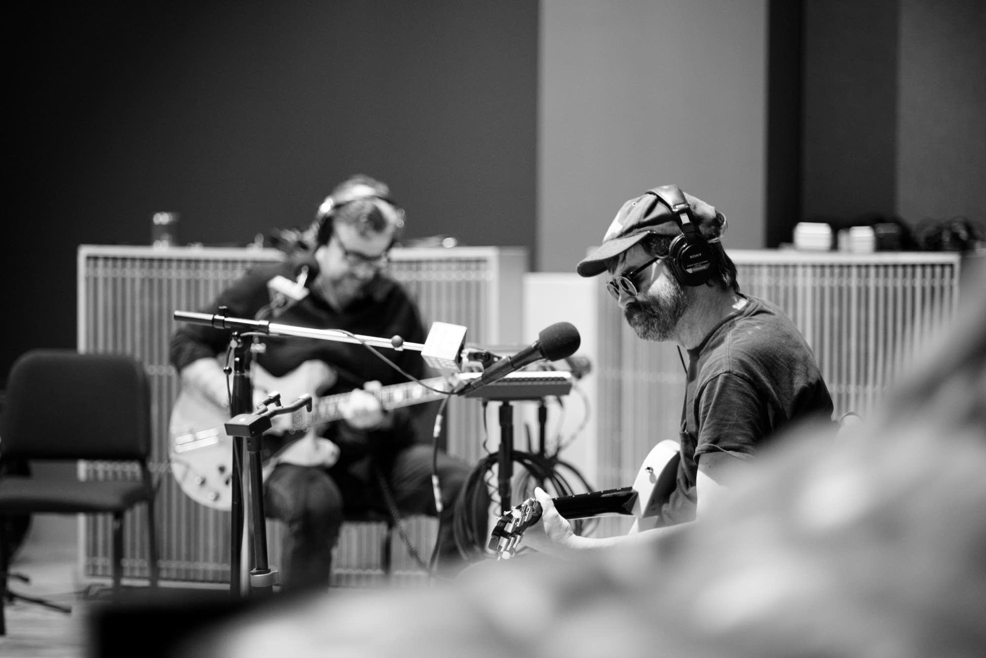 Eels perform in The Current studio