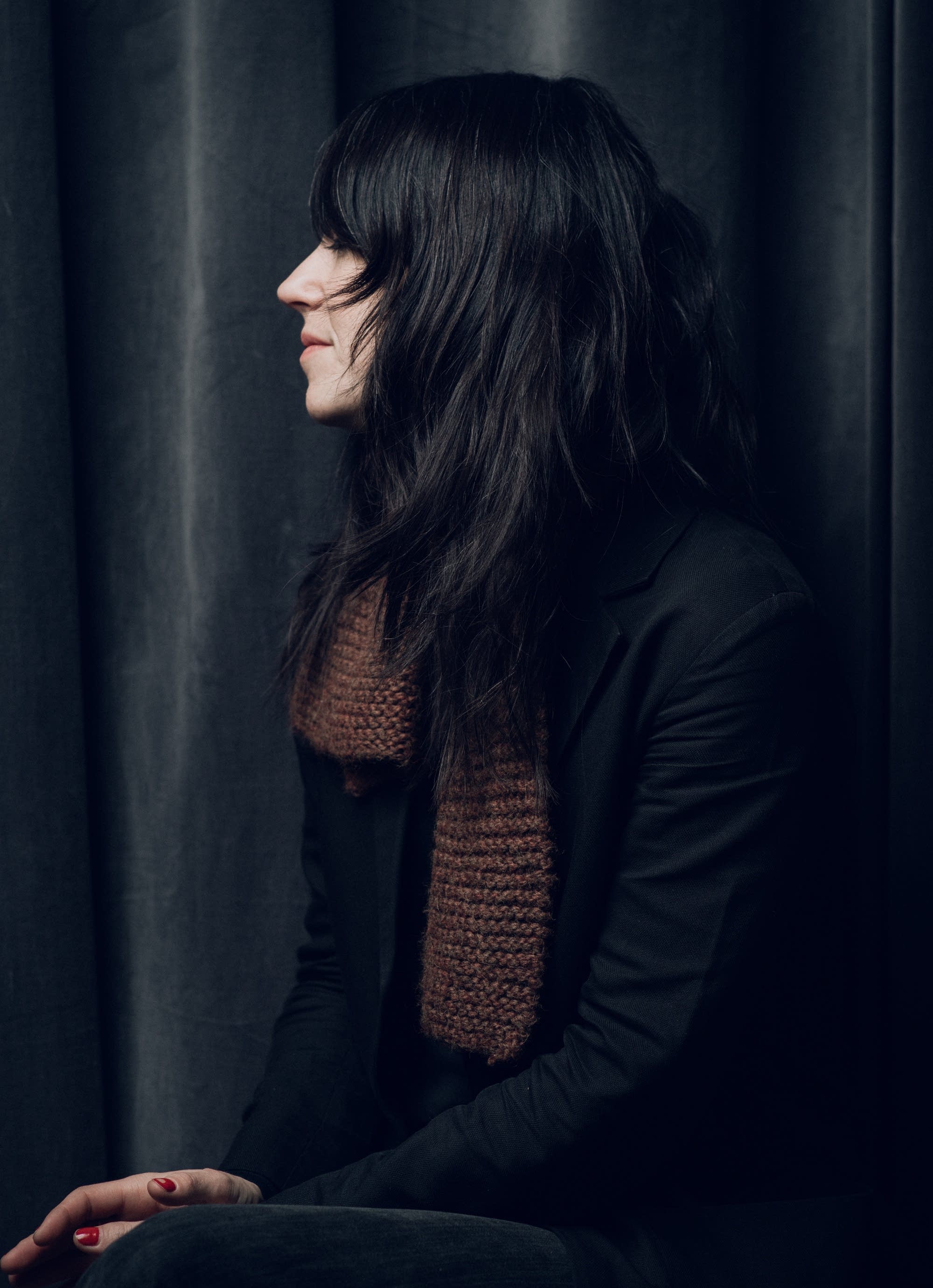 Sharon Van Etten performs a MicroShow at the Warming House in ...