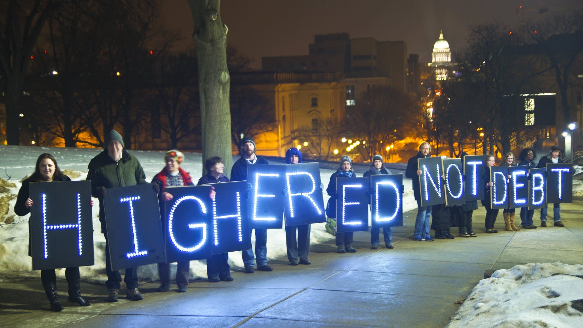 Overwhelmed by student debt, many low-income students drop out | APM ...