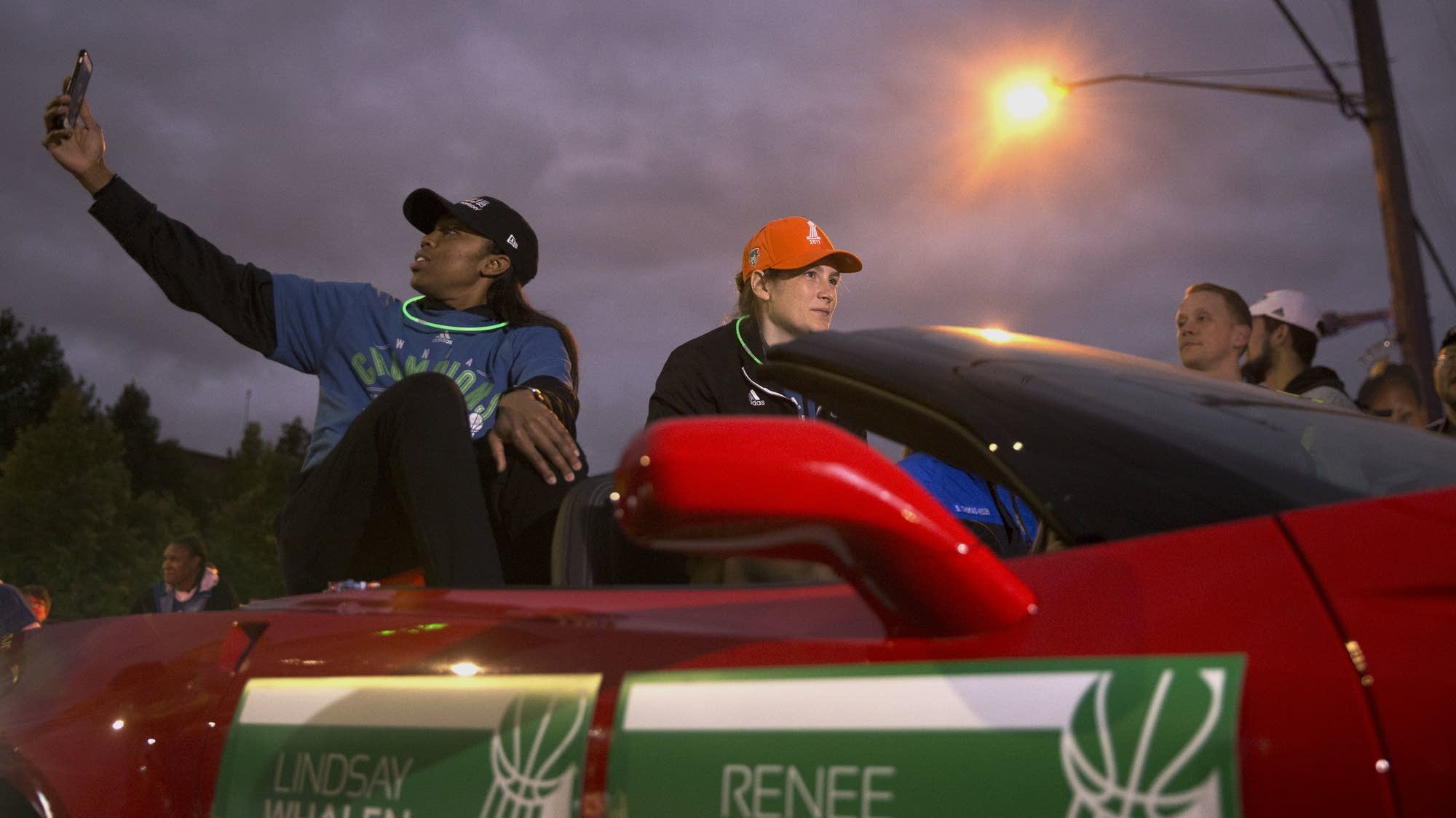 Photos: Lynx, fans celebrate 4th WNBA title with parade and rally | MPR ...