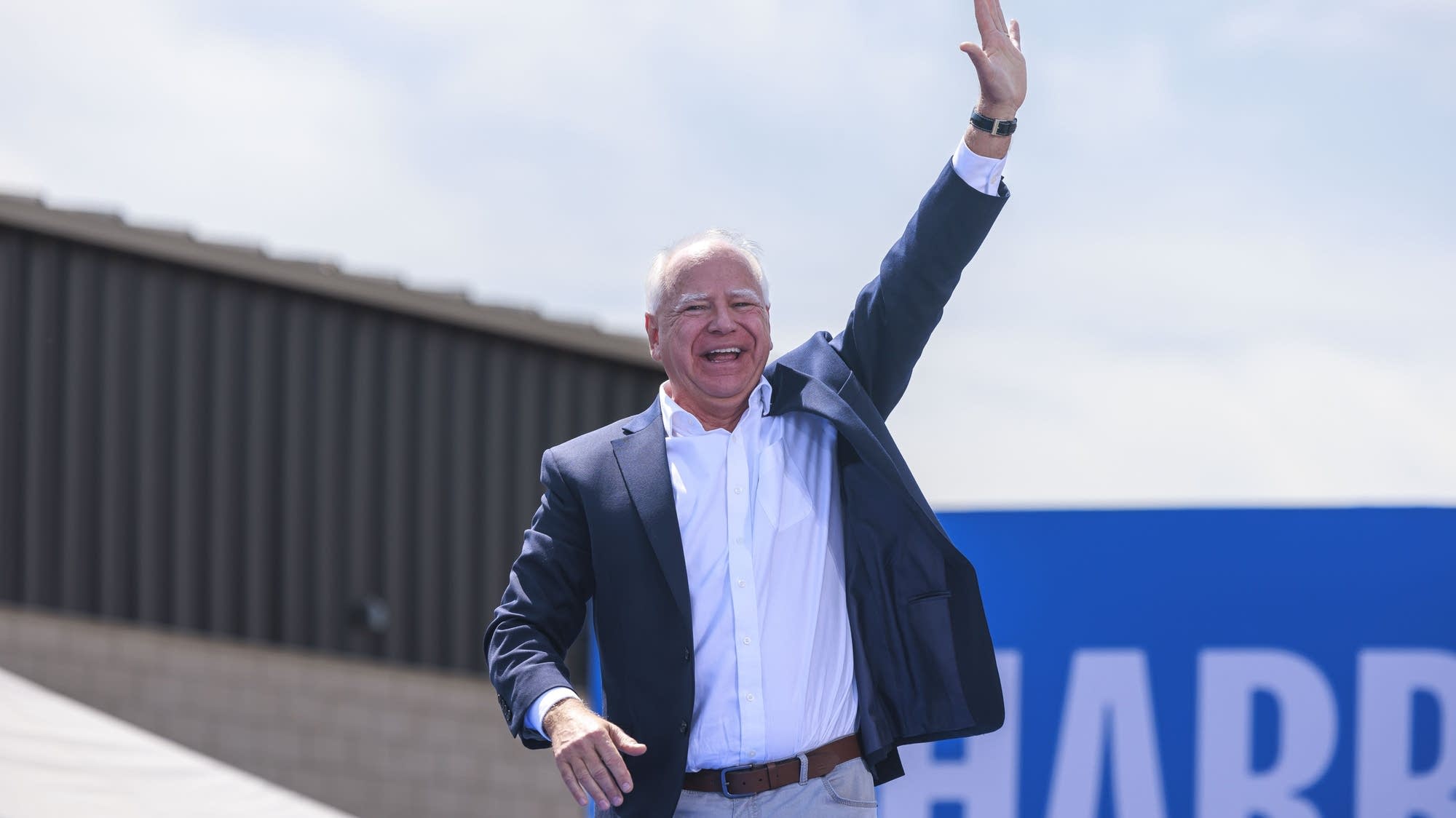 Behind the plan to put Walz in the national spotlight | MPR News