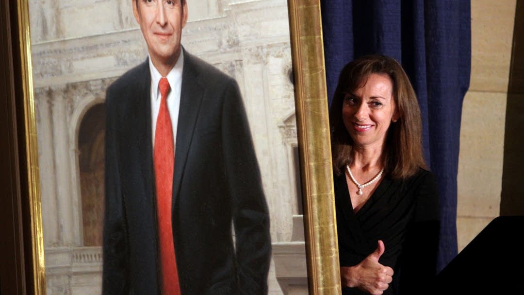 Lawmakers want governors’ portraits back in Capitol | MPR News