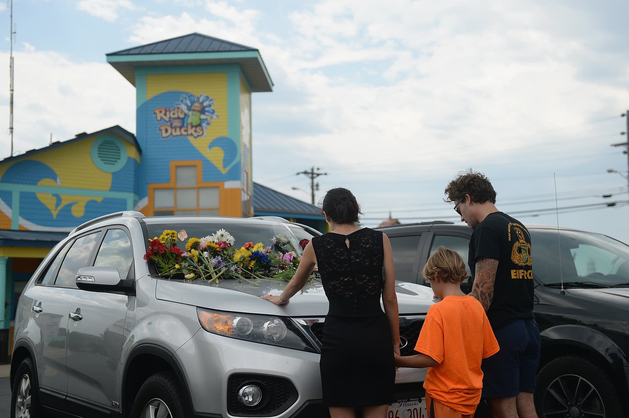 Duck boat that sank in deadly accident is raised from lake | MPR News