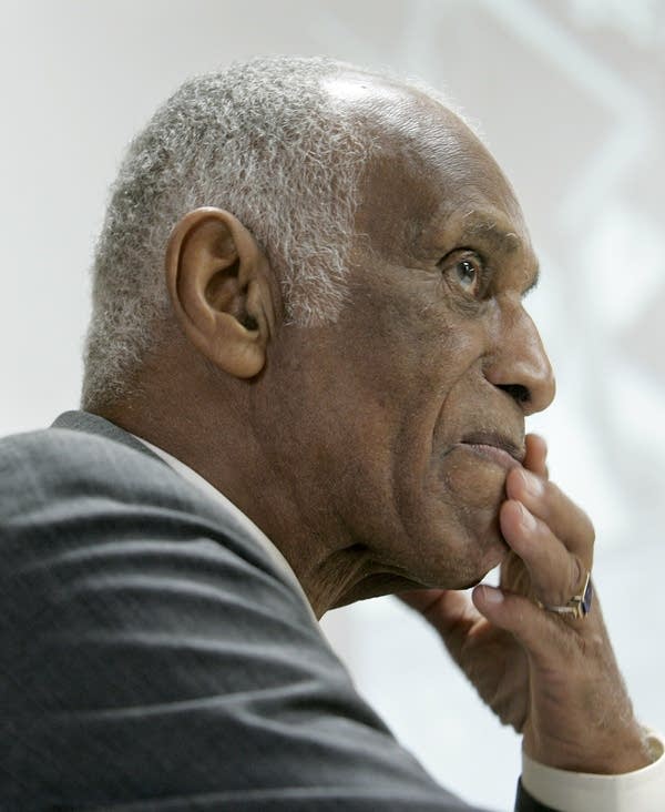 The first Tuskegee Airman dies at 96 | MPR News