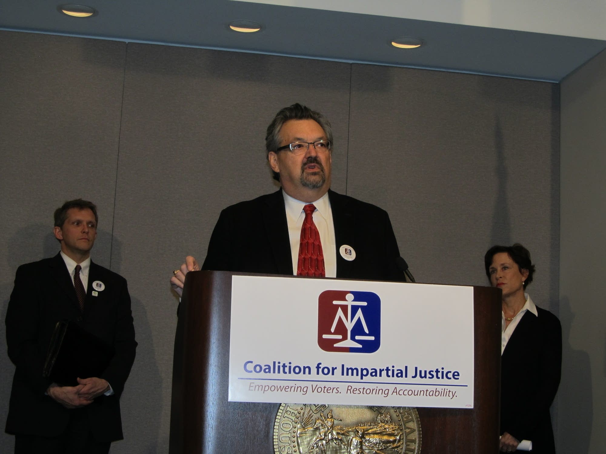 Group renews push to change how judges are elected | MPR News