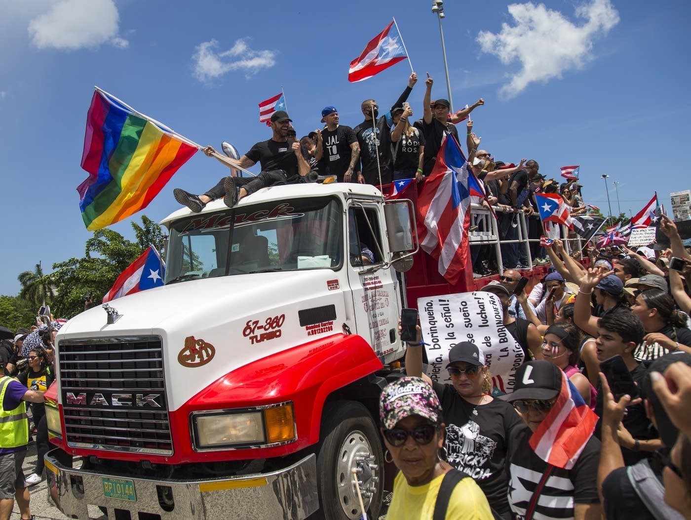 Tens of thousands of Puerto Ricans demand governor resign | MPR News