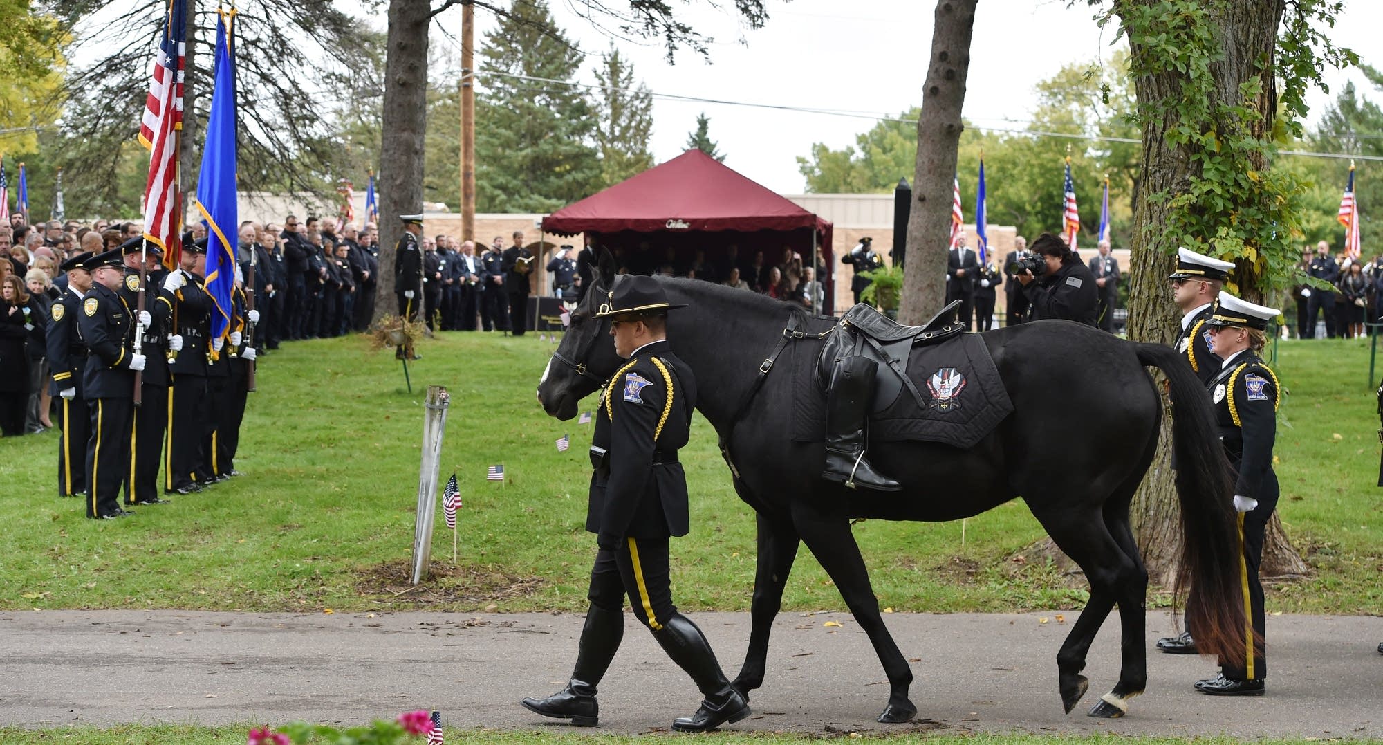Prison officer's funeral draws hundreds to Fort Snelling | MPR News
