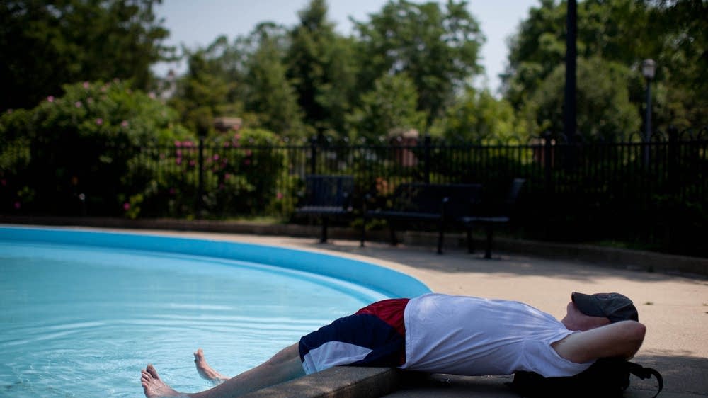 Record hot again Saturday; heat wave and mostly dry well into next week ...