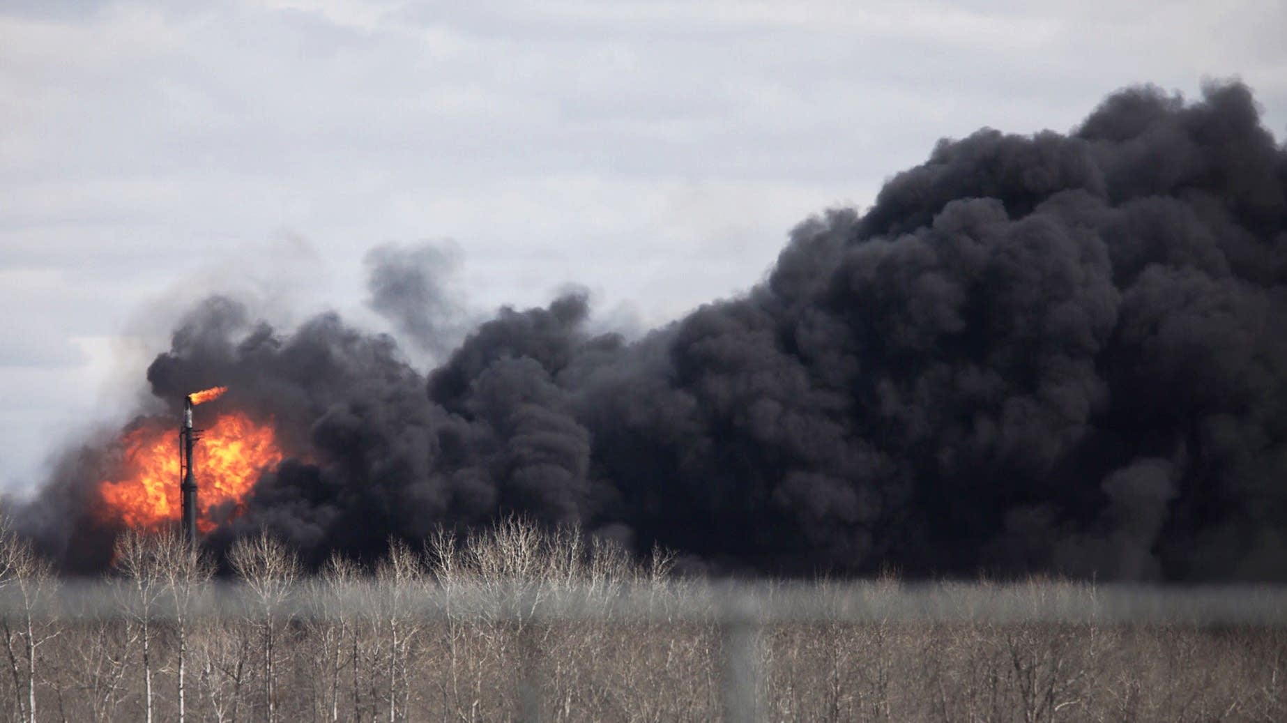 Superior refinery explosion: Fire extinguished, evacuation order lifted ...