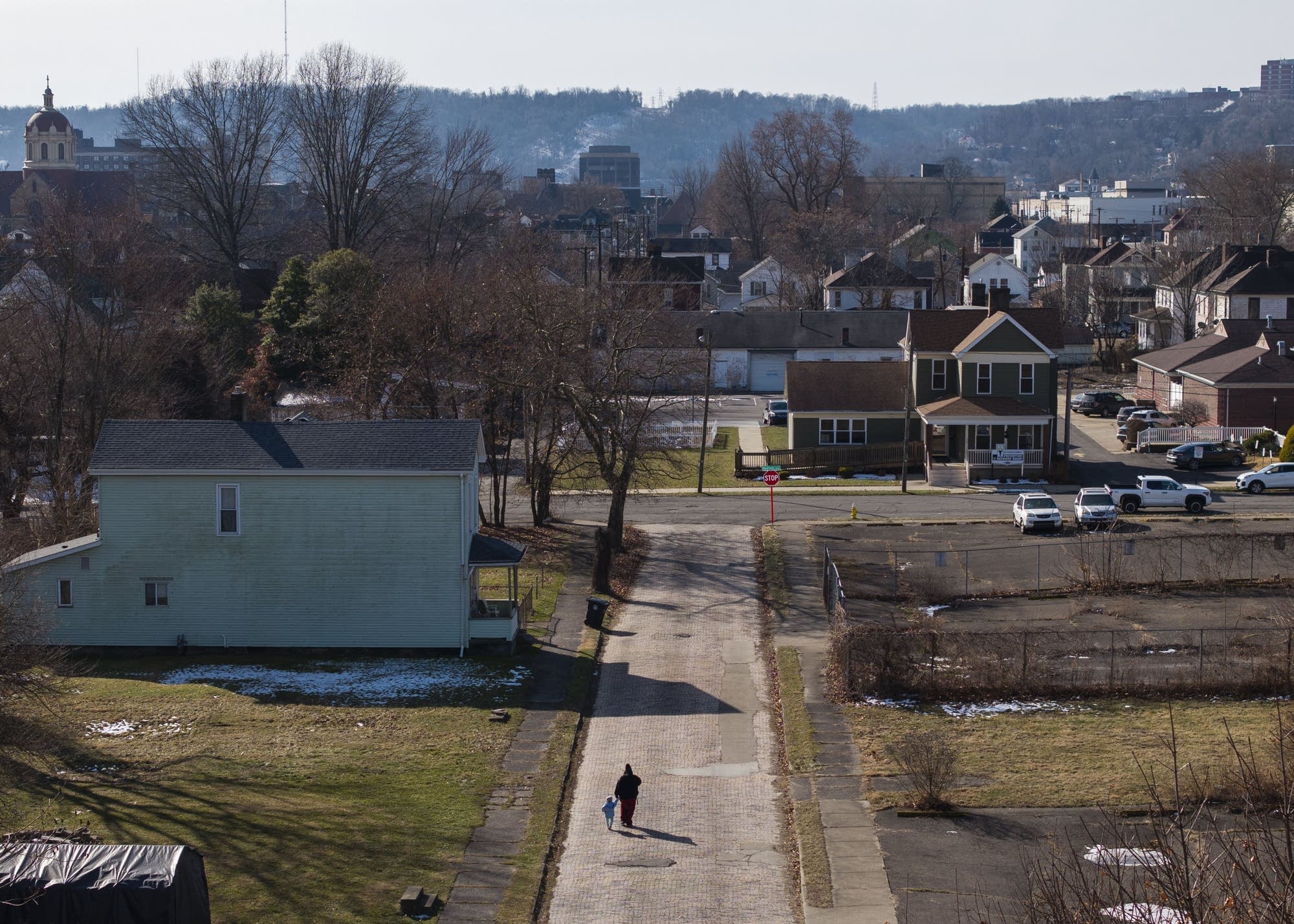 Most school districts have lots of kids who struggle with reading. This ...