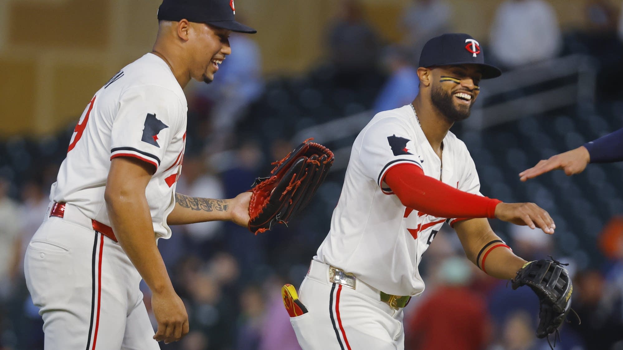 Minnesota Twins beat Seattle Mariners 2-0, Ryan wins for 7th time in 8 ...