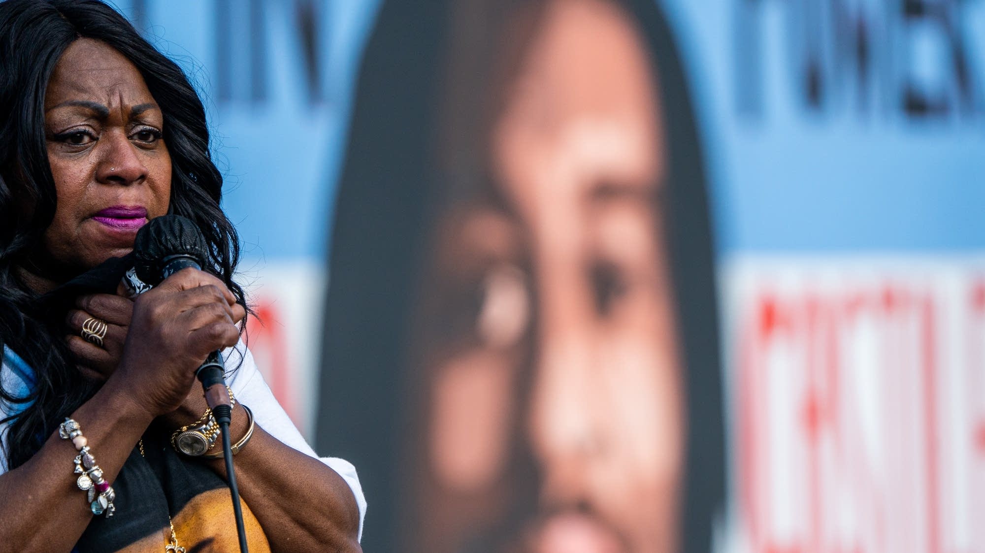 Valerie Castile: Change in driver's manual makes traffic stops safer ...