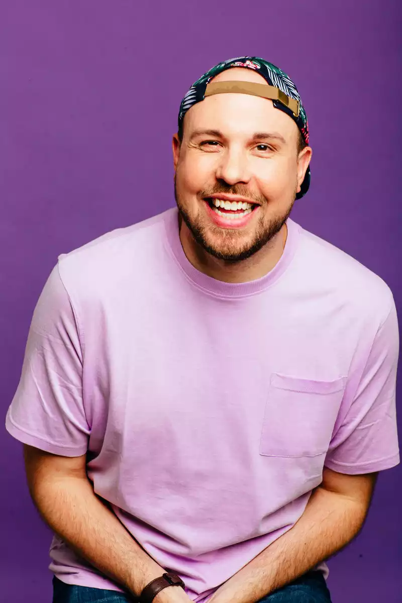 Interview with Lazerbeak; music from Papa Mbye, Night Moves and more