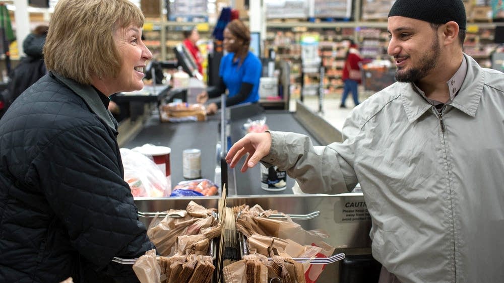 Local religious leaders take 'food stamp challenge' | MPR News