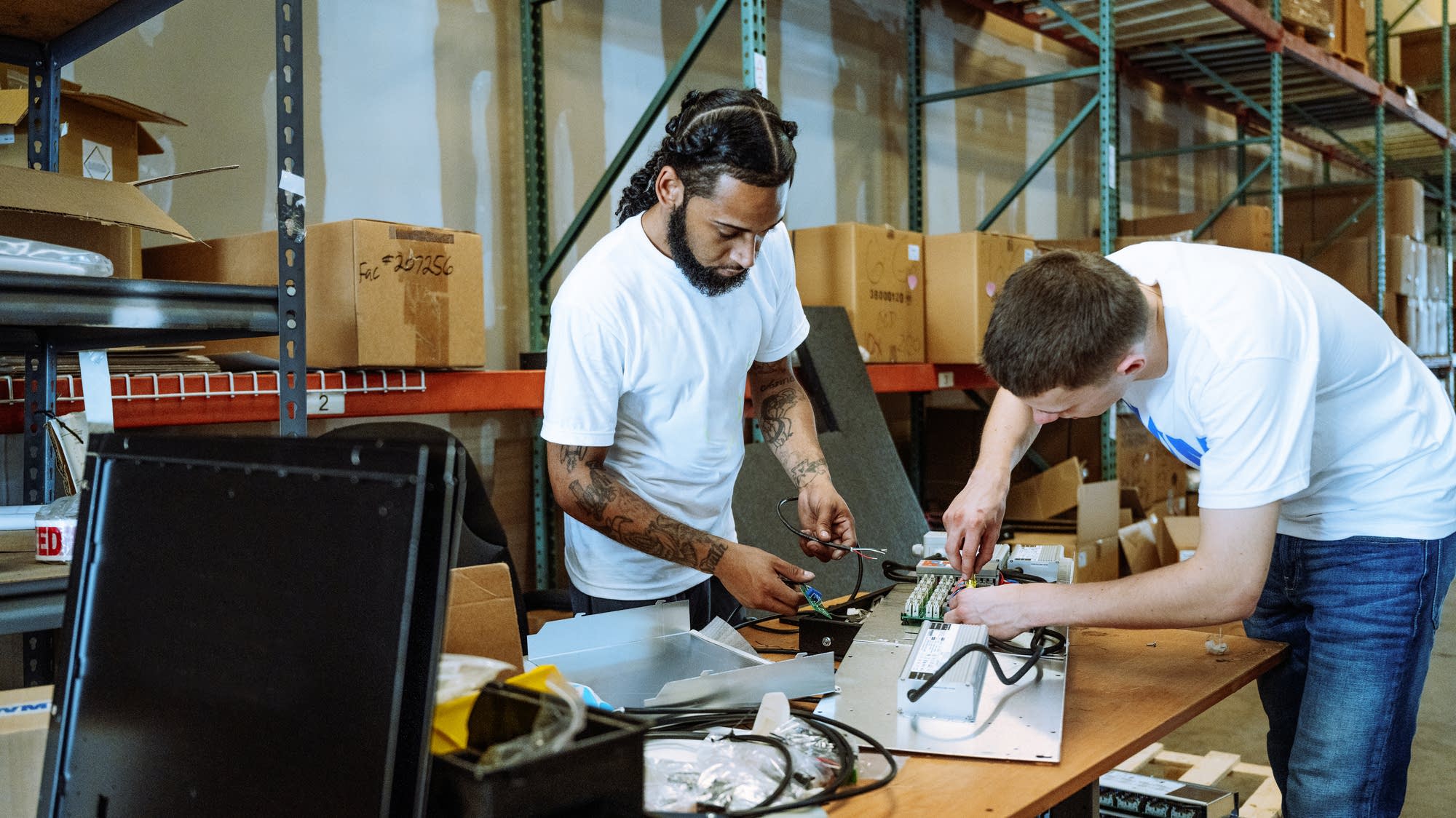 The manufacturing sector is growing, but isn't adding jobs