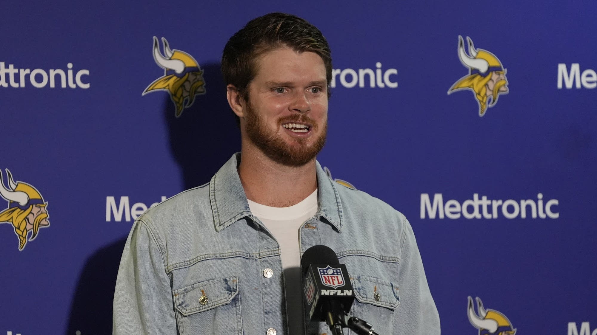 Former Vikings quarterback wins Super Bowl, a year after leaving | MPR News