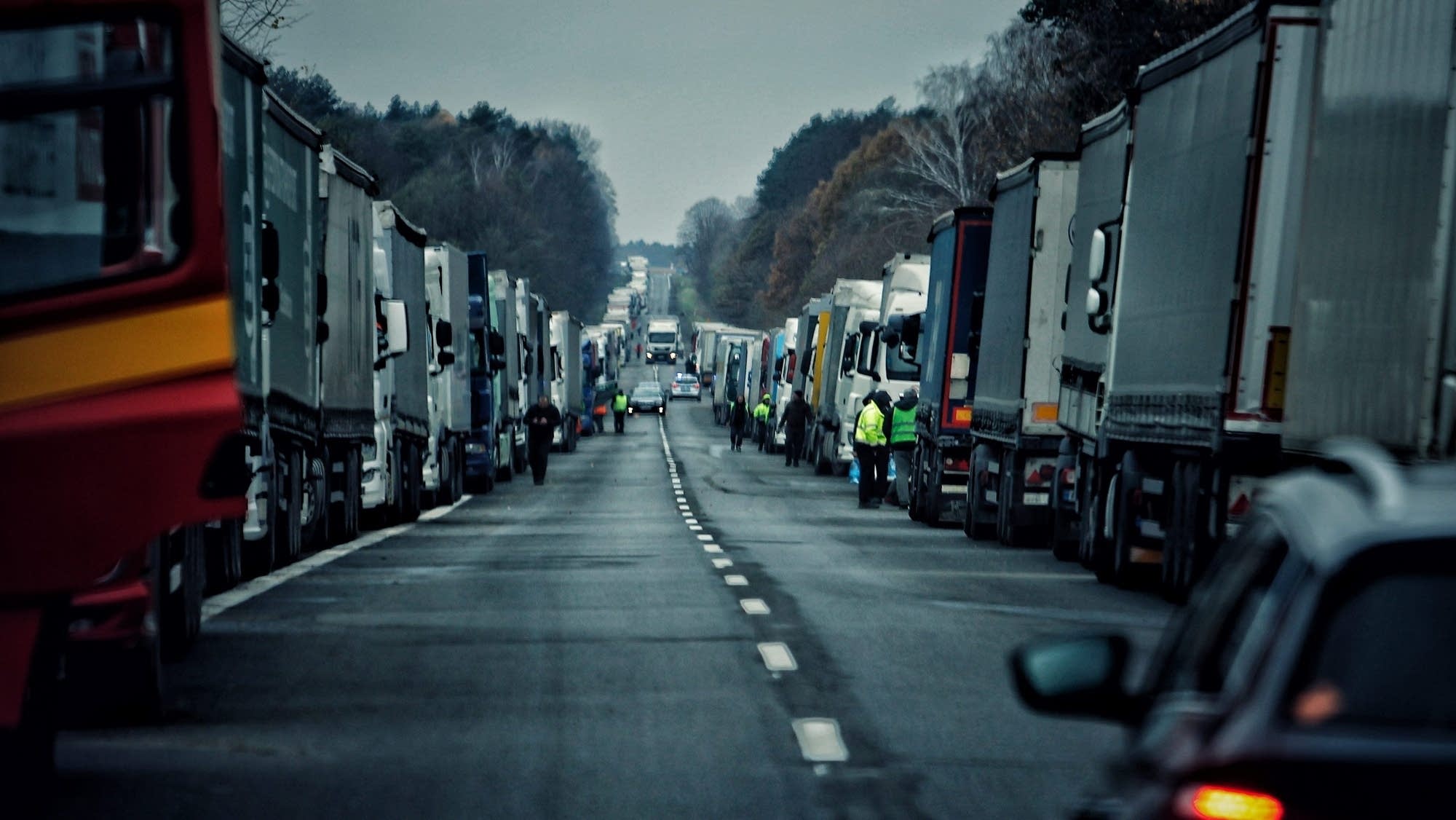 3,000 trucks stuck at Ukraine border during Polish trucker protest ...