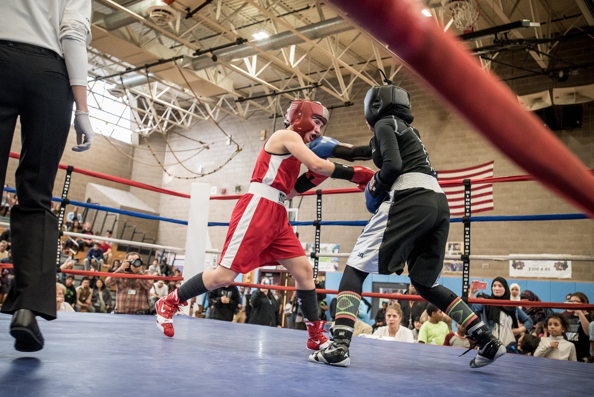 Photos: Young Muslim boxer gets her first bout in a hijab | MPR News