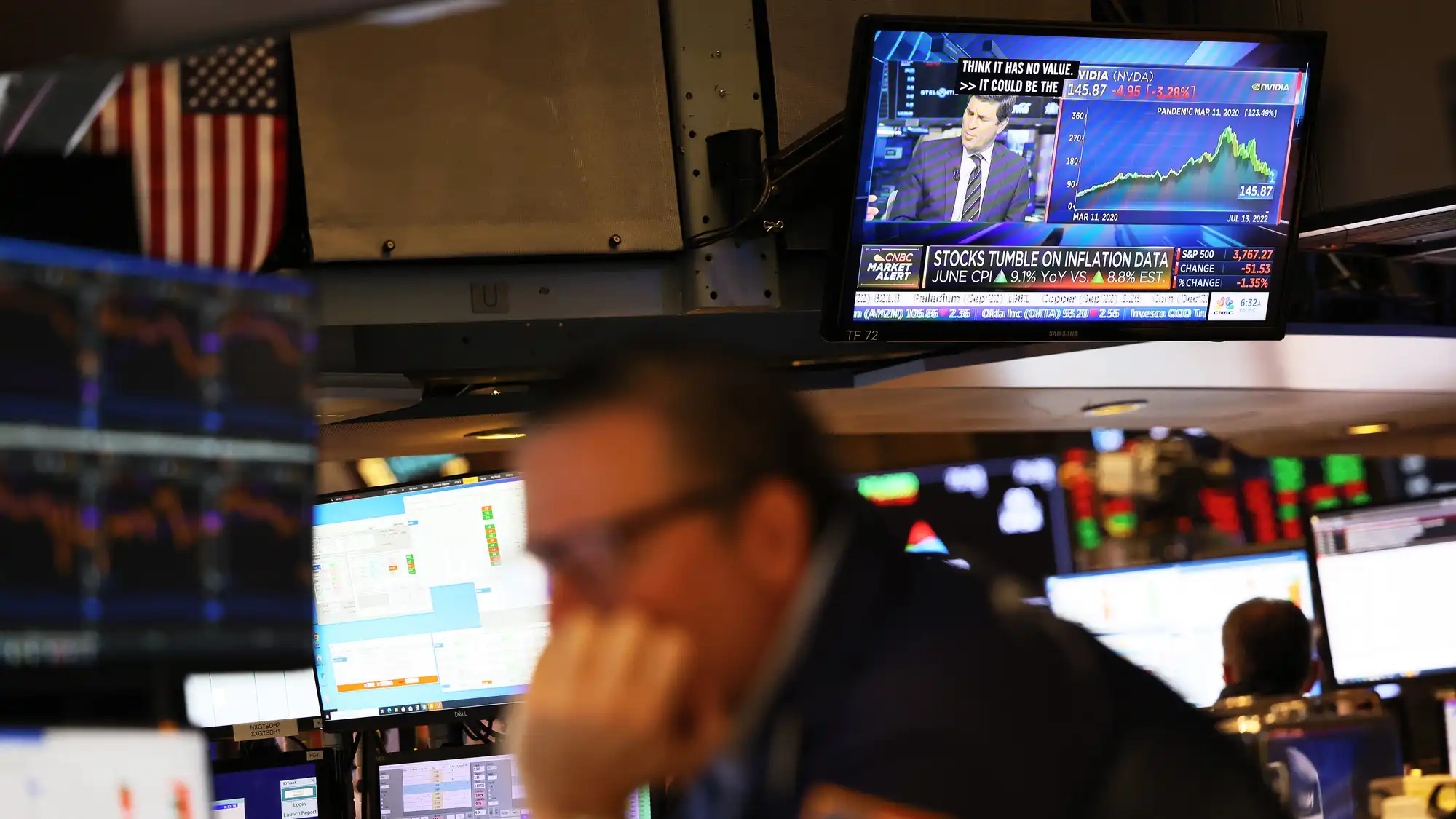 2 measures provide 2 very different views of the economy