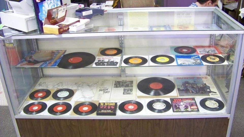 The age of vinyl dies in Superior | MPR News