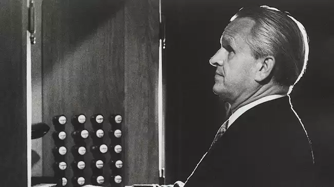Helmut Walcha Plays Bach | Pipedreams