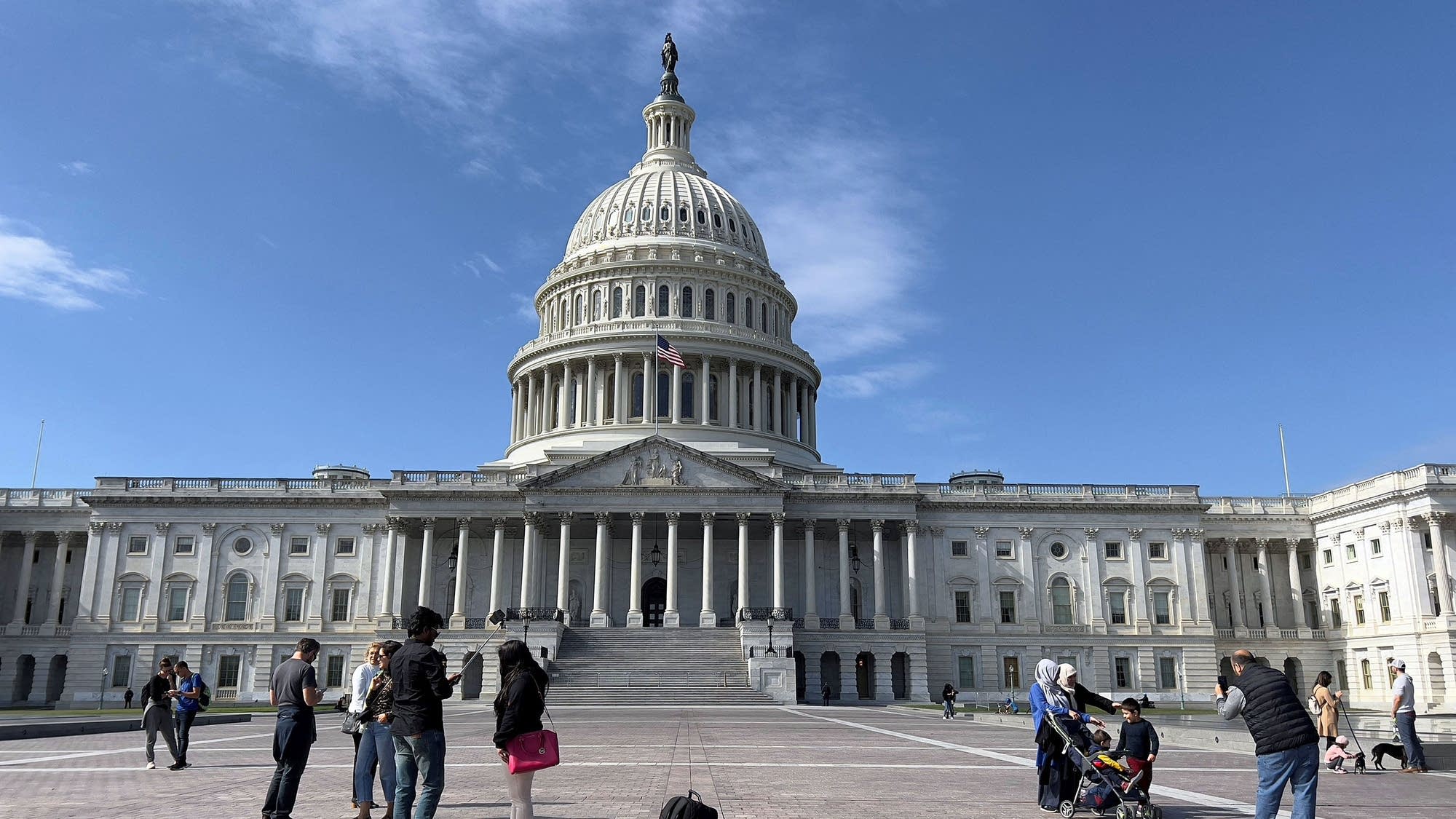 Senate passes bill to boost health benefits for veterans