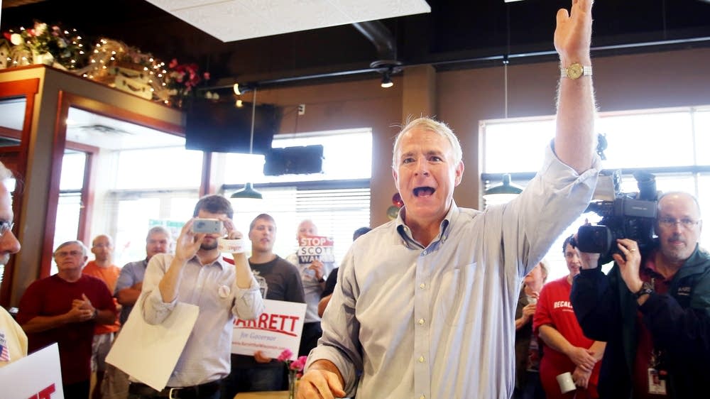 Walker, Barrett to meet for first debate | MPR News