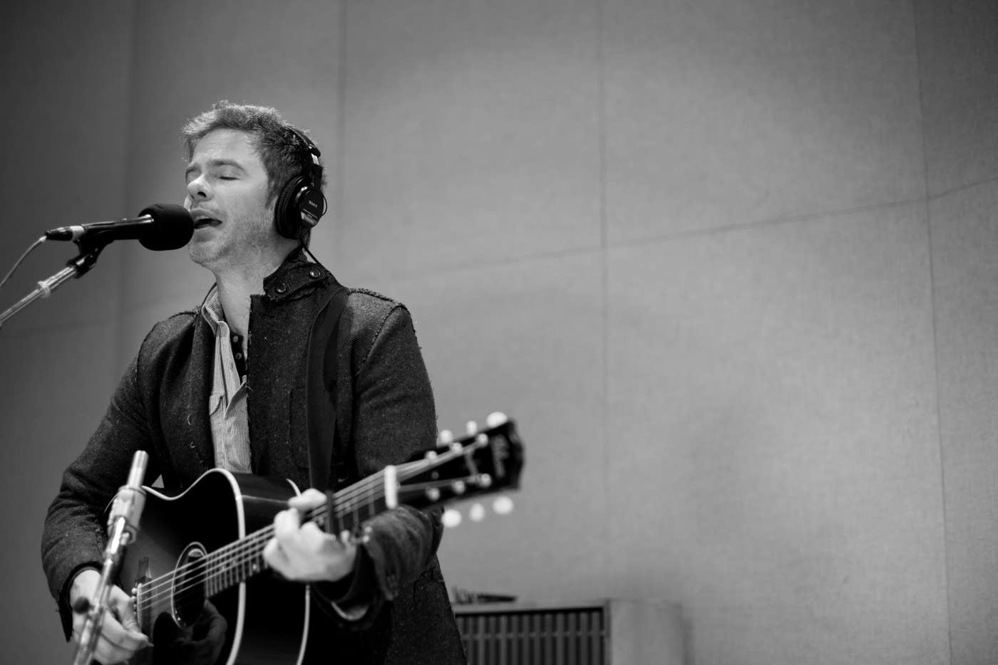 Singer-songwriter Josh Ritter brings his compelling folk sound to The ...