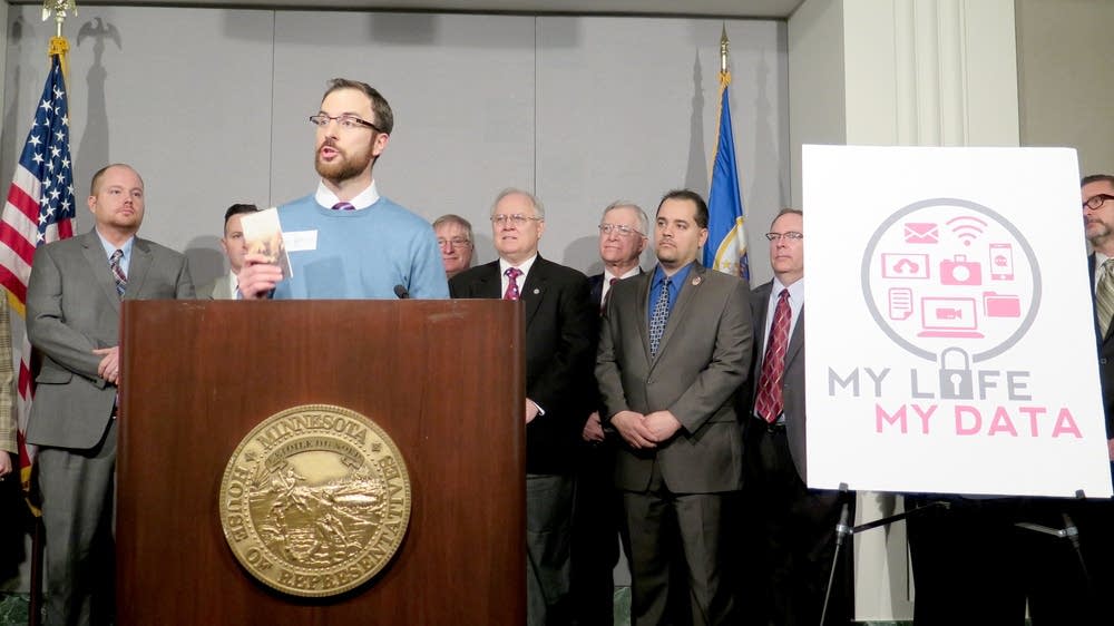 Privacy advocates want amendment to protect personal data | MPR News