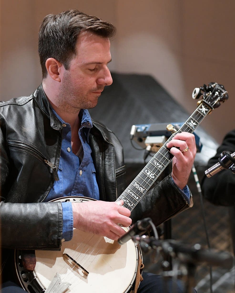 Michael Rossetto performs at Radio Heartland