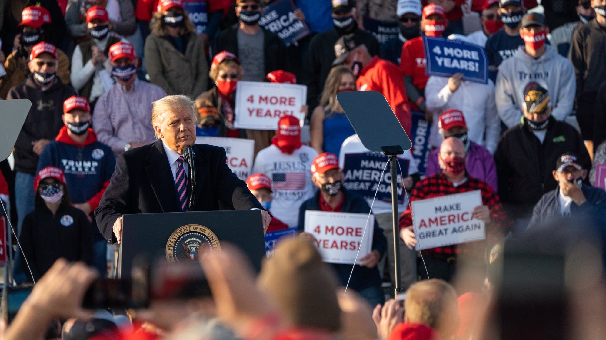 Trump visit to Duluth highlights growing fight for union voters | MPR News