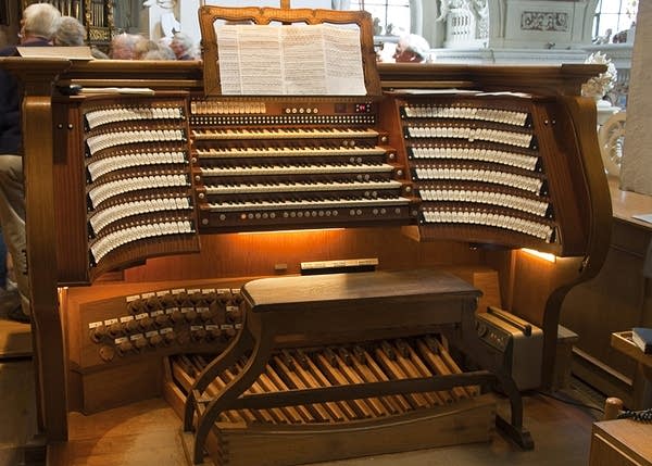 1981 Eisenbarth organ at the Cathedral, Passau, Germany | Pipedreams