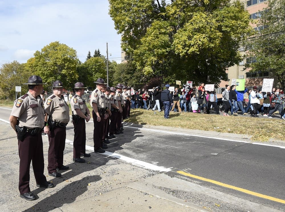 Black Lives Matter holds peaceful protest at marathon | Minnesota ...