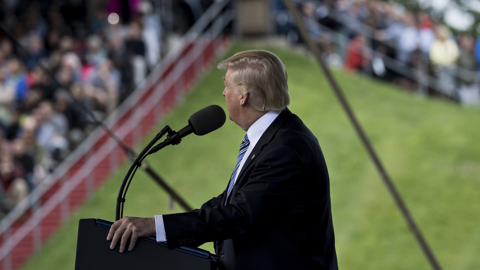 Trump urges Liberty U grads to stand up to criticism | MPR News