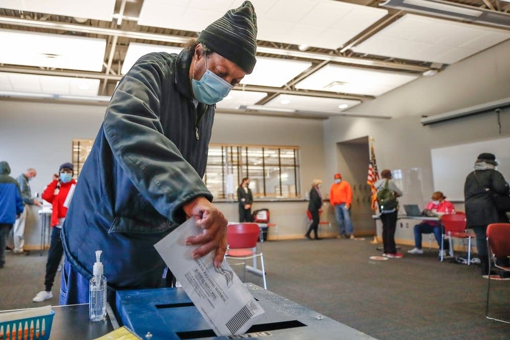 The last days of Wisconsin's pandemic election | APM Reports