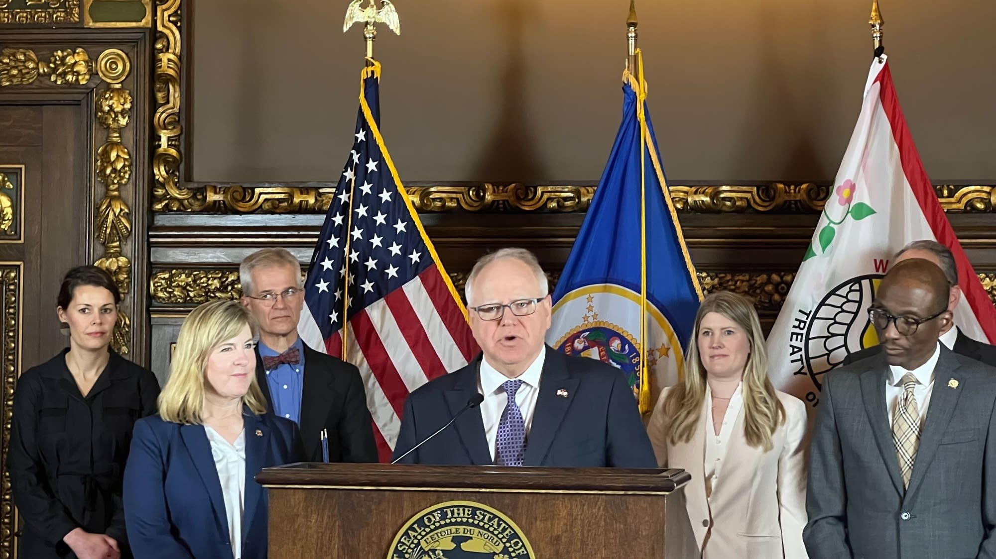Promising end to gridlock, DFL leaders agree on budget outline | MPR News