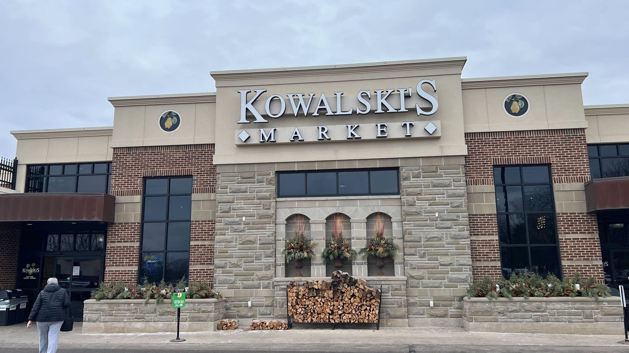 Kowalski’s Markets closing its grocery store in Eagan | MPR News