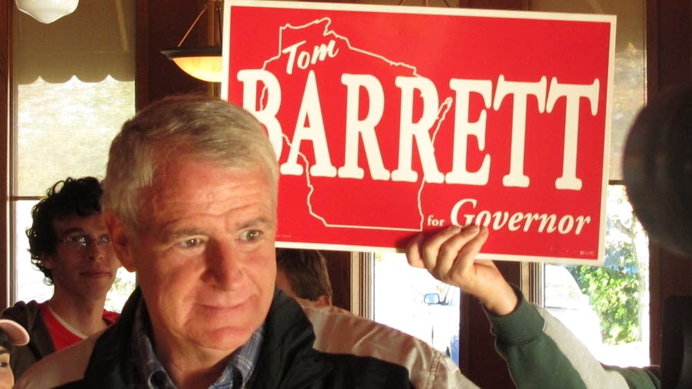 Milwaukee Mayor Barrett to face Gov. Walker in Wisconsin recall | MPR News