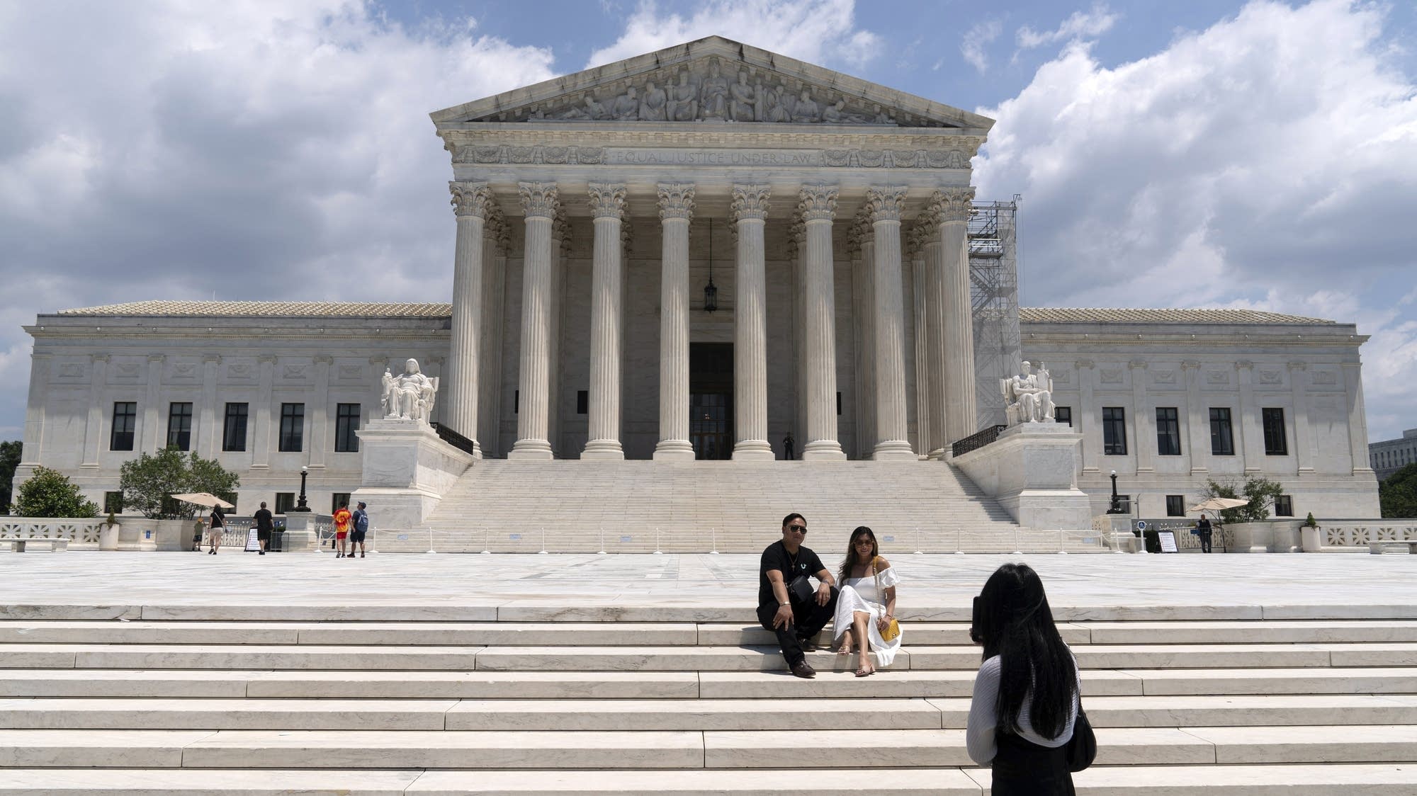 The Supreme Court weakens federal regulators, overturning decades-old ...