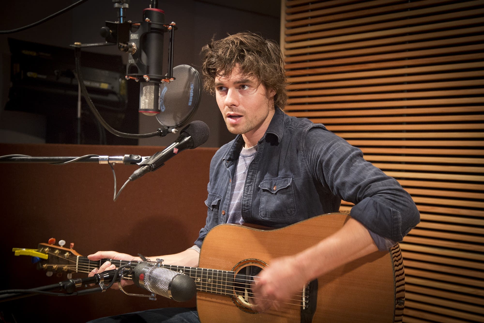 Matt Nakoa performs in the Radio Heartland studio
