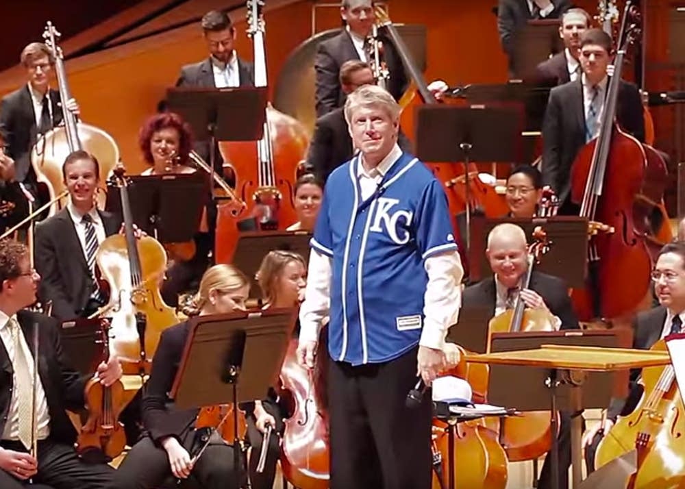 Dueling symphony orchestras as World Series begins