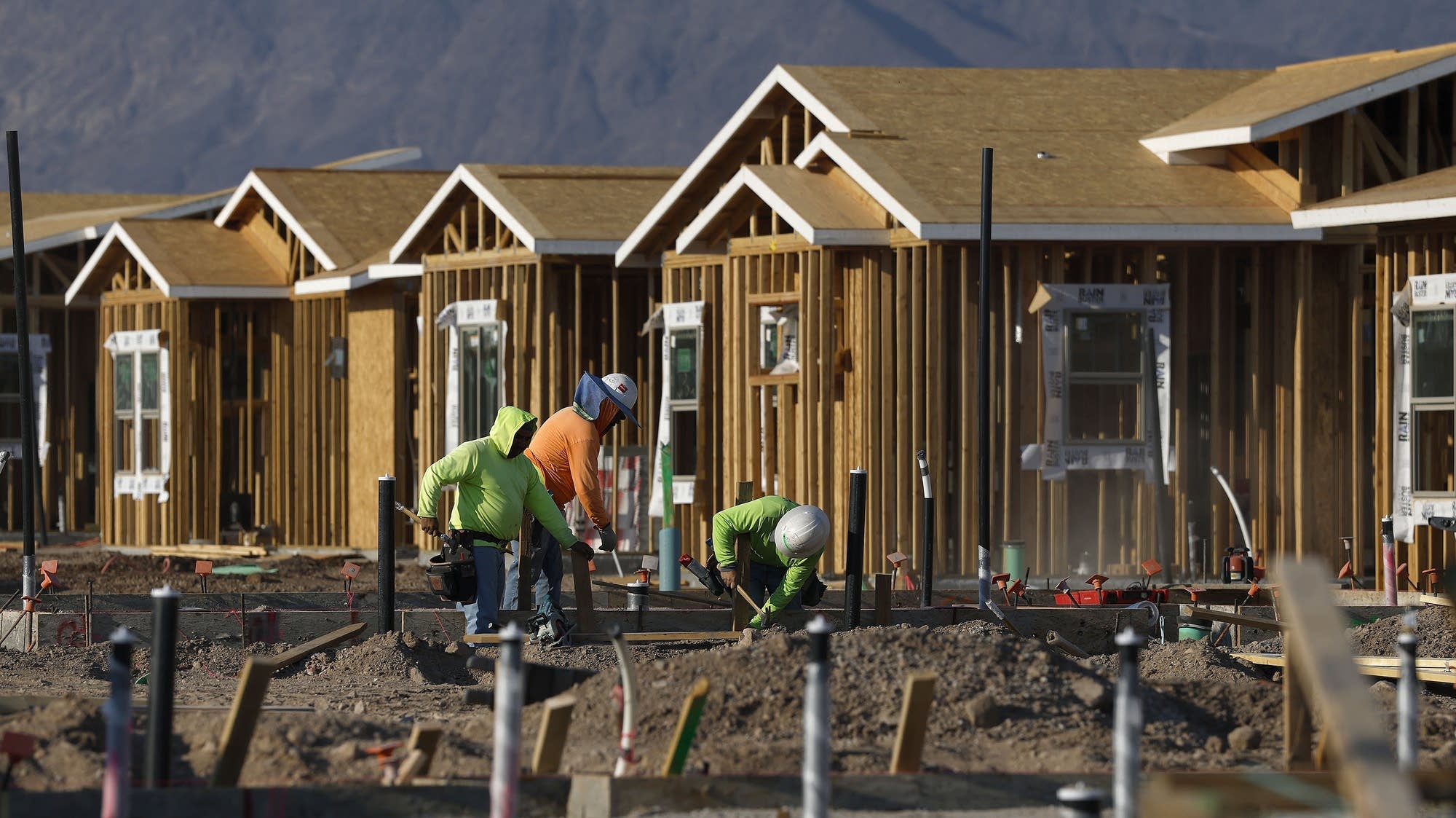 Minnesota home sales up as mortgage interest rates fall | MPR News