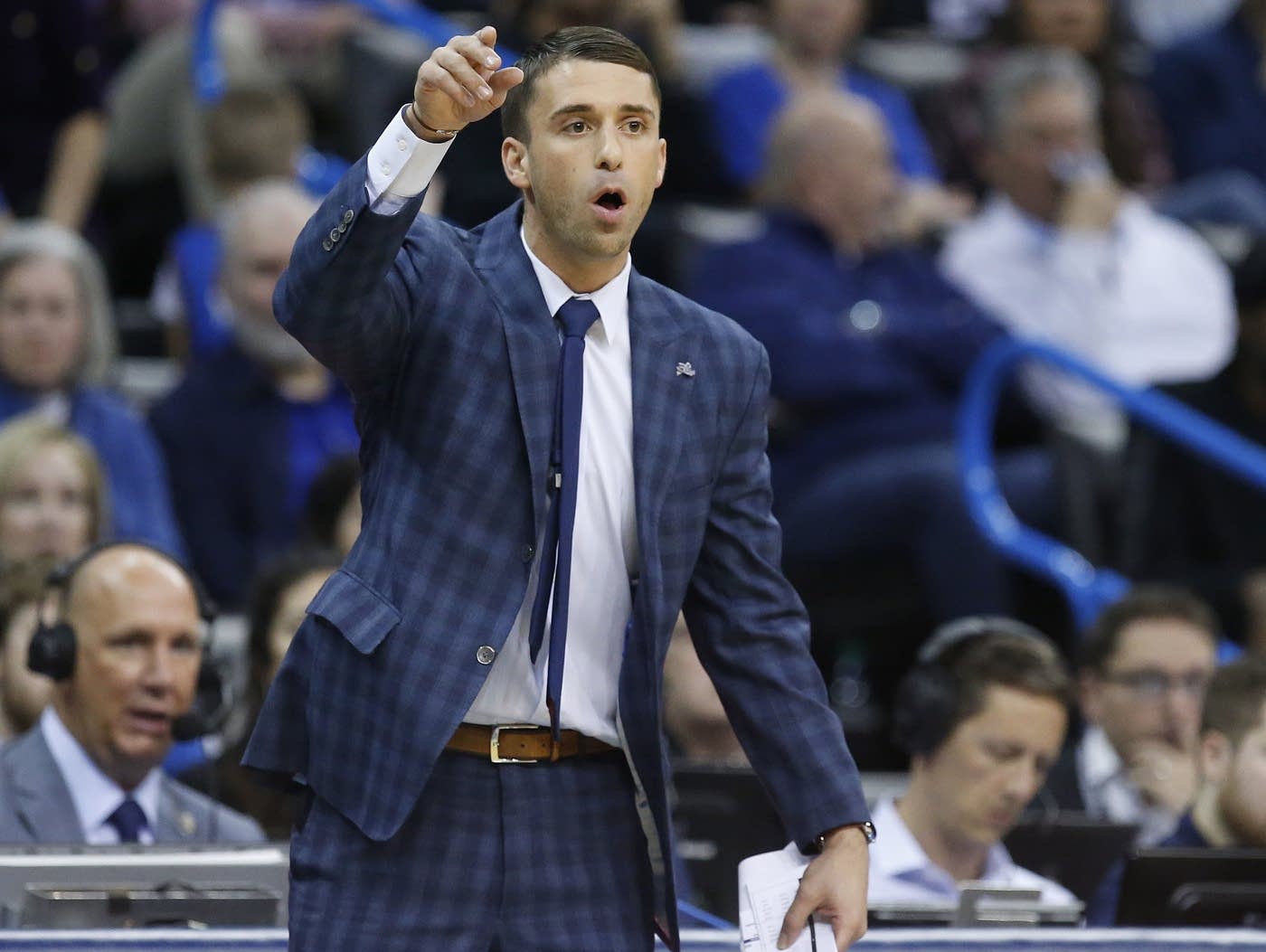 Timberwolves retain Ryan Saunders, 33, as head coach | MPR News