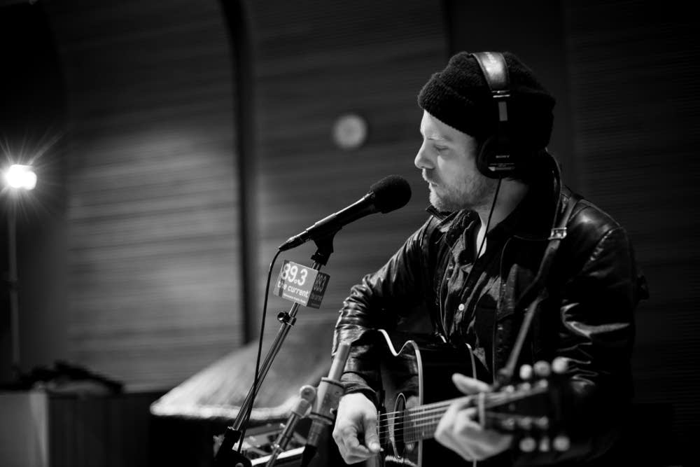 Frankie Lee performs in The Current studios | The Current