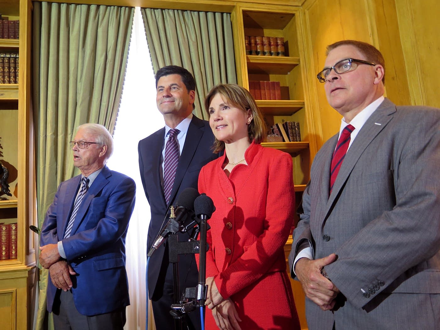 Blue Cross, Children's MN hospitals reach coverage deal | MPR News