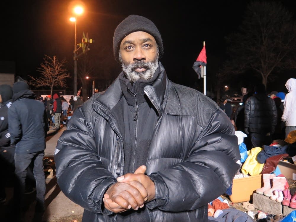 Less than 24 hours after shooting near 4th Precinct, a night of peace ...