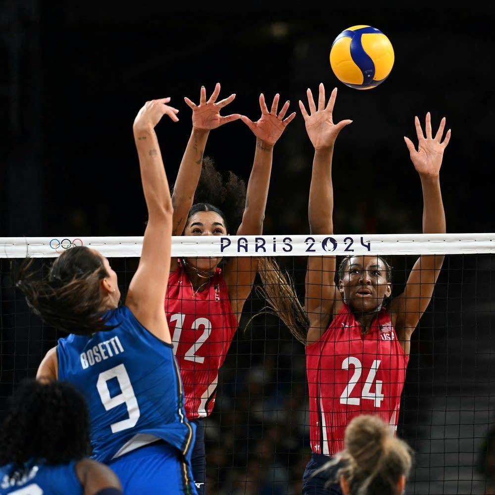 Italy beats defending champion U.S. for gold in women s volleyball at Paris Olympics MPR News